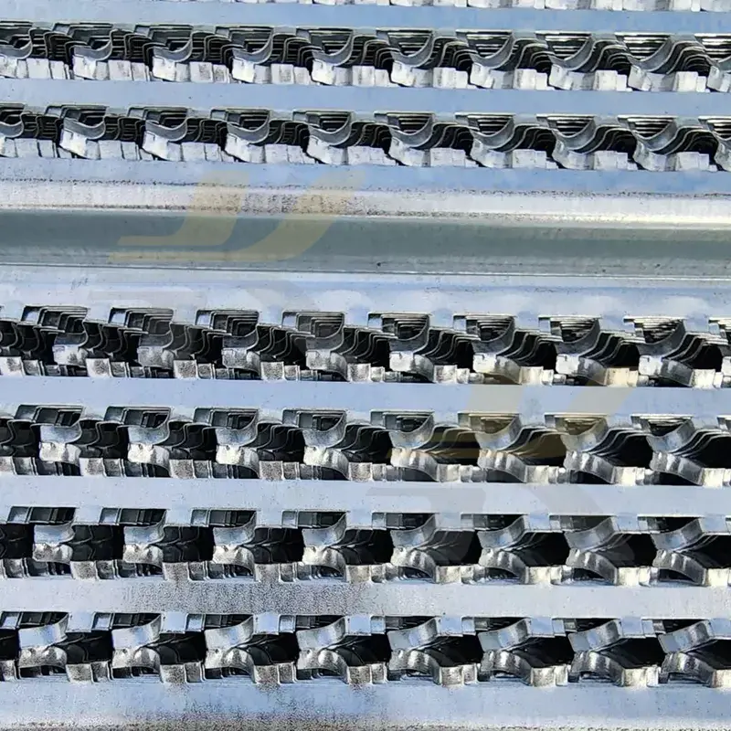 High-strength ribs without removal